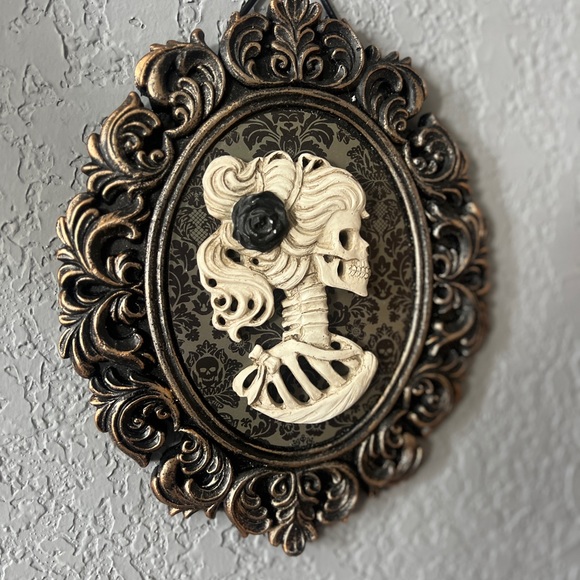 Wall Decor | New Set Of 2 His Hers Victorian Skeleton Wall Plaques ...